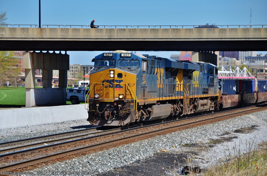 CSX 927